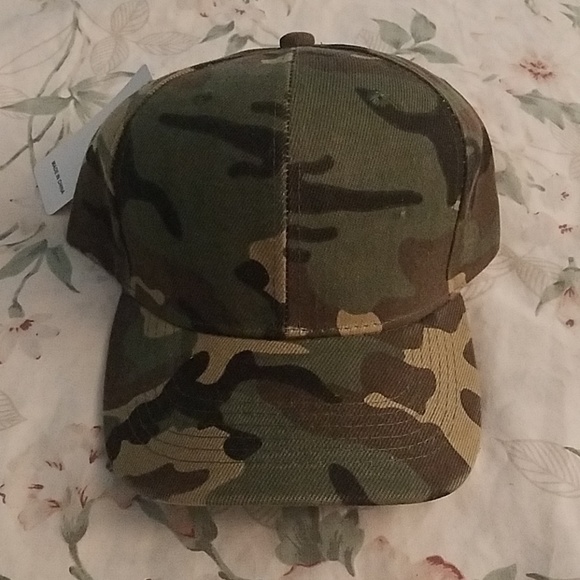 Accessories | Snap Back Camouflage Cap | Poshmark